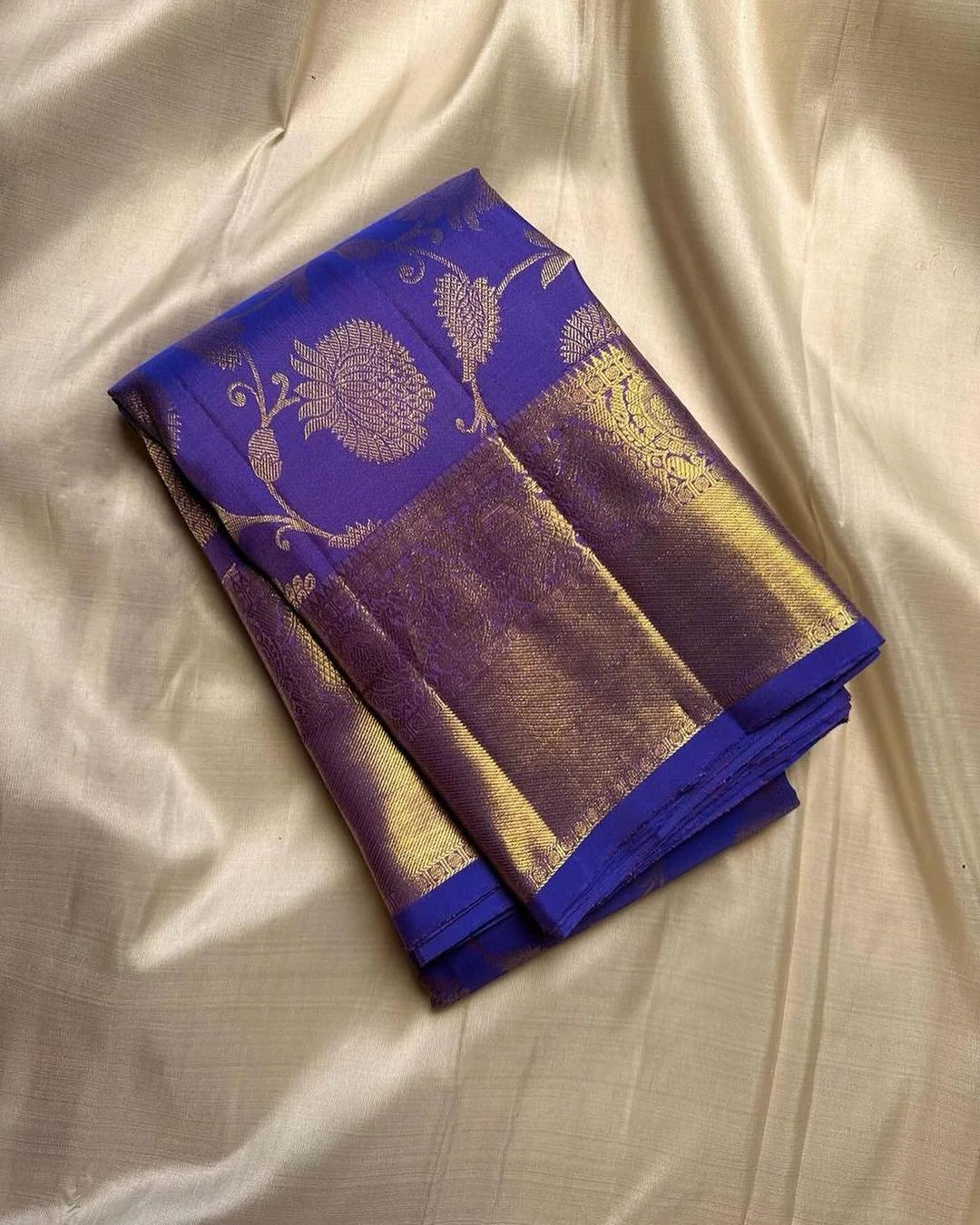 Akruti - Blue Banarasi Silk Saree with Zari Weaving Border – Pattuvaa